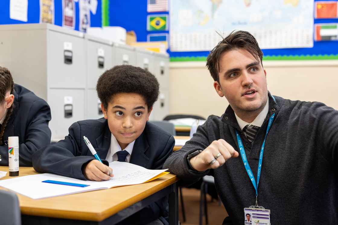 Initial Teacher Training Programme: Train to Teach | Ambition Institute