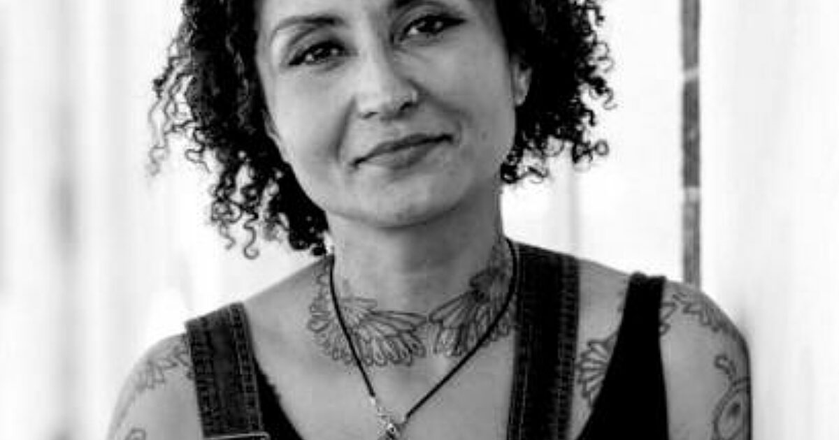 Laura Decorum | Backlit