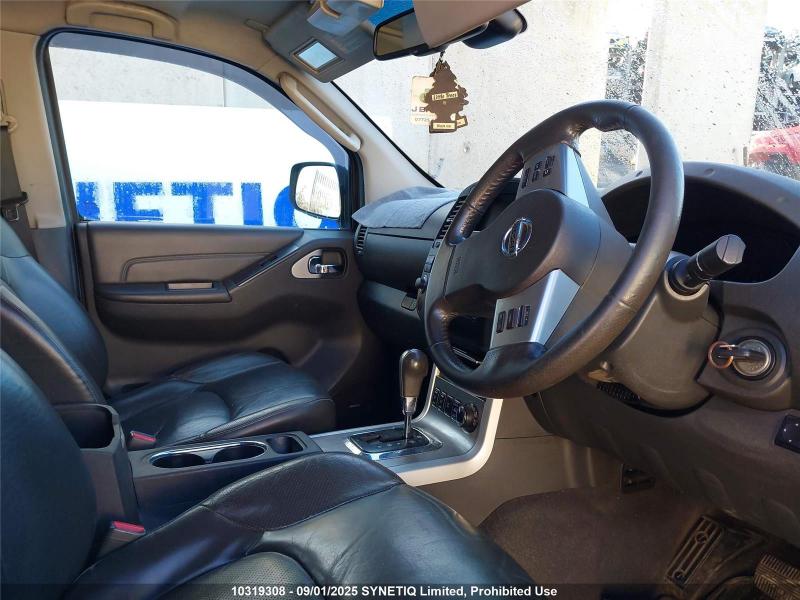 2013 NISSAN NAVARA OUTLAW DCI 4X4 SHR DCB 2991cc TURBO DIESEL AUTOMATIC ...