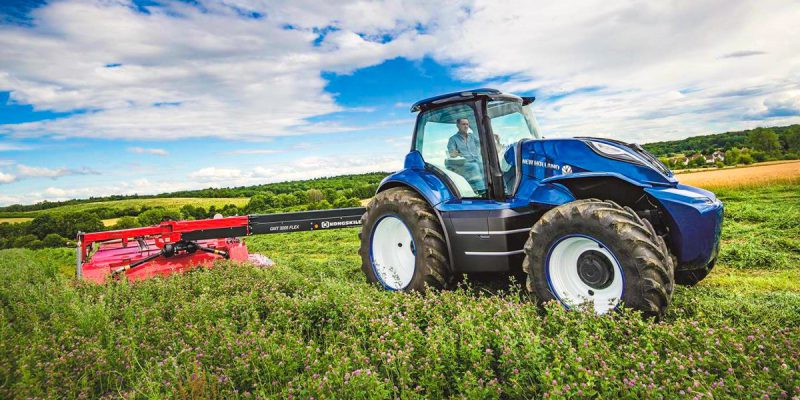 New Holland’s futuristic methane-powered tractor wins big - Agriland.co.uk