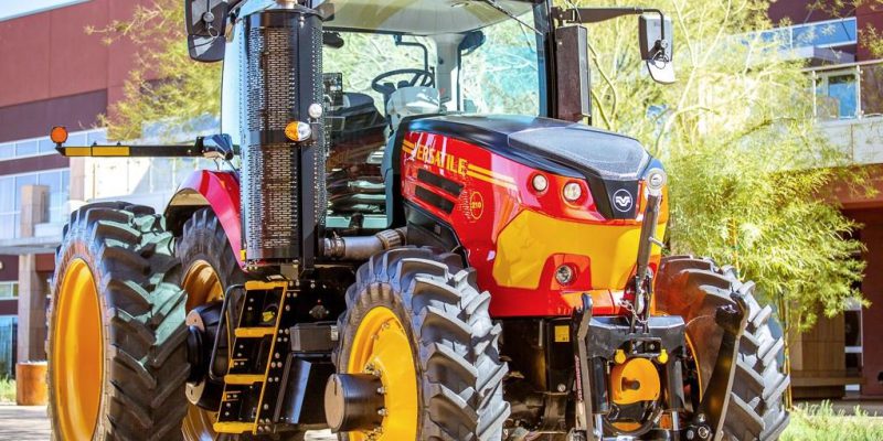 Pics: New 175-210hp Canadian-built tractors unveiled - Agriland.co.uk