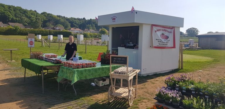 Fruit farm’s new drive-thru proves instant hit - Agriland.co.uk