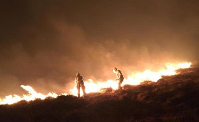 2 major wildfires being fought by fire crews in Dartmoor and Bodmin ...