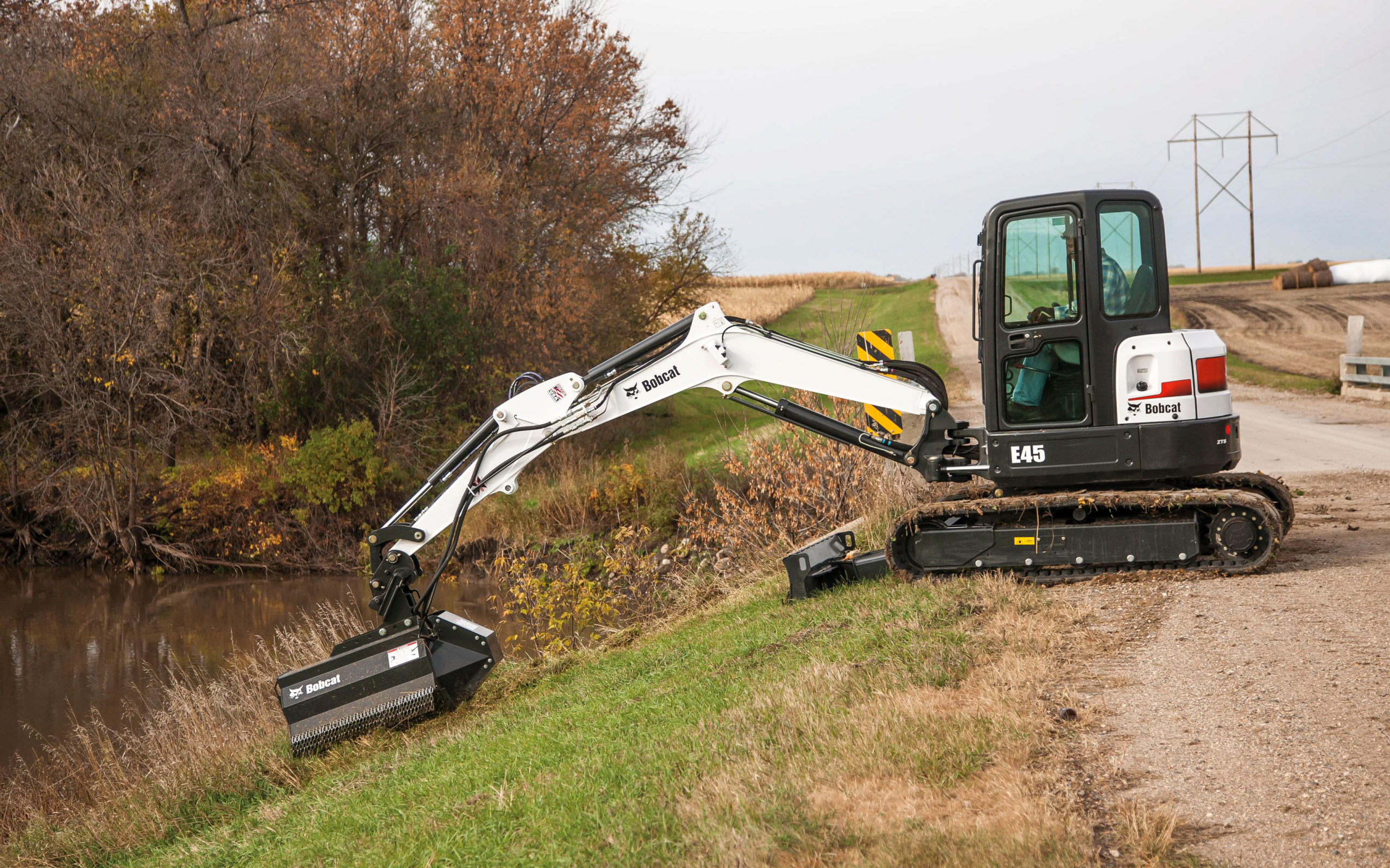 The expanding role of the mini digger - Agriland.co.uk