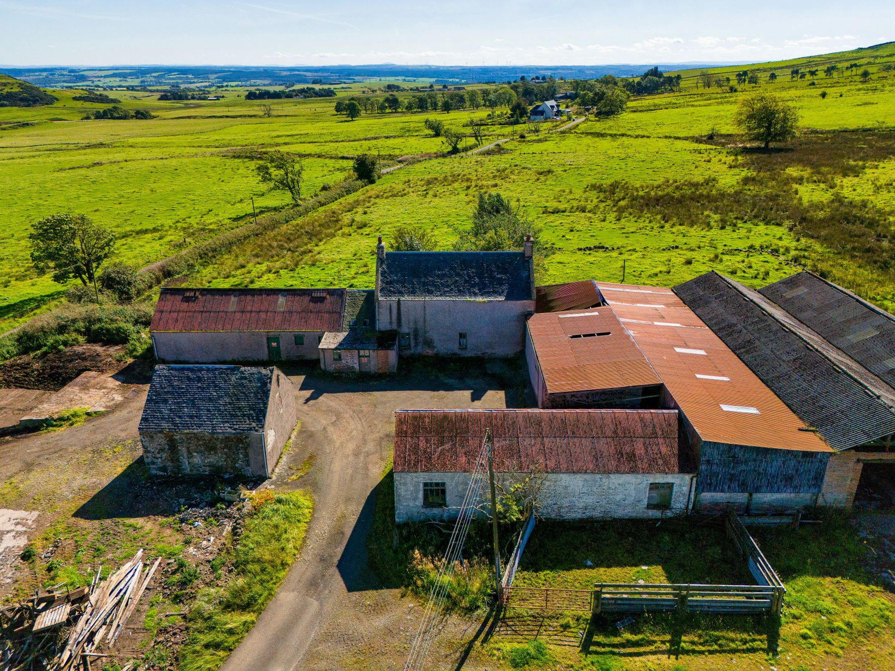DM Hall brings farmhouse and outbuildings on 8ac site to the market ...