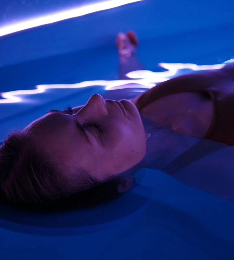 How Float Therapy Supports Burnout Recovery for Busy Professionals - Wellbeing Magazine