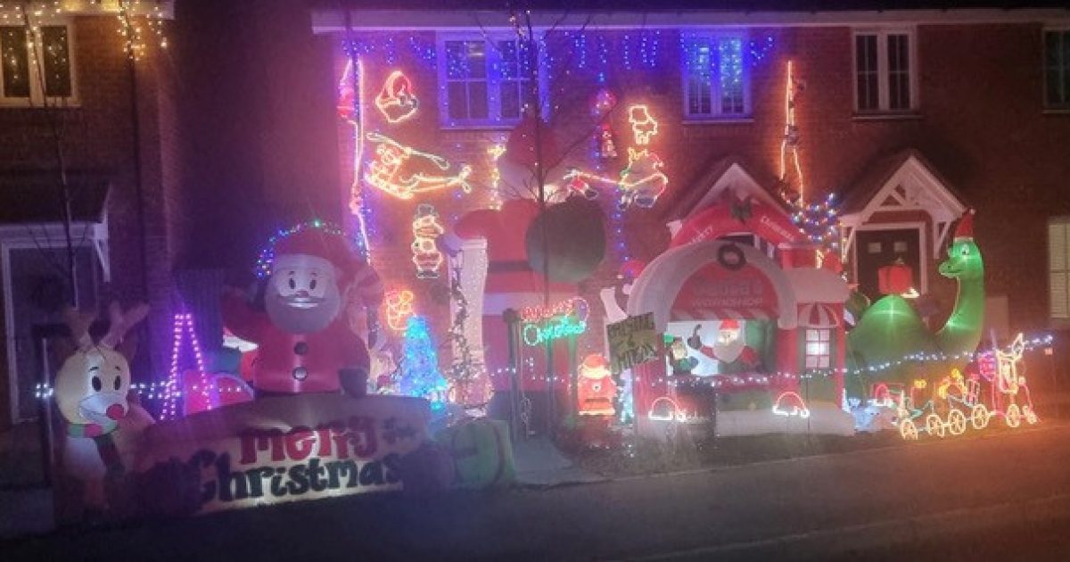 West Sussex Mind | Durrington resident lights up her house this…