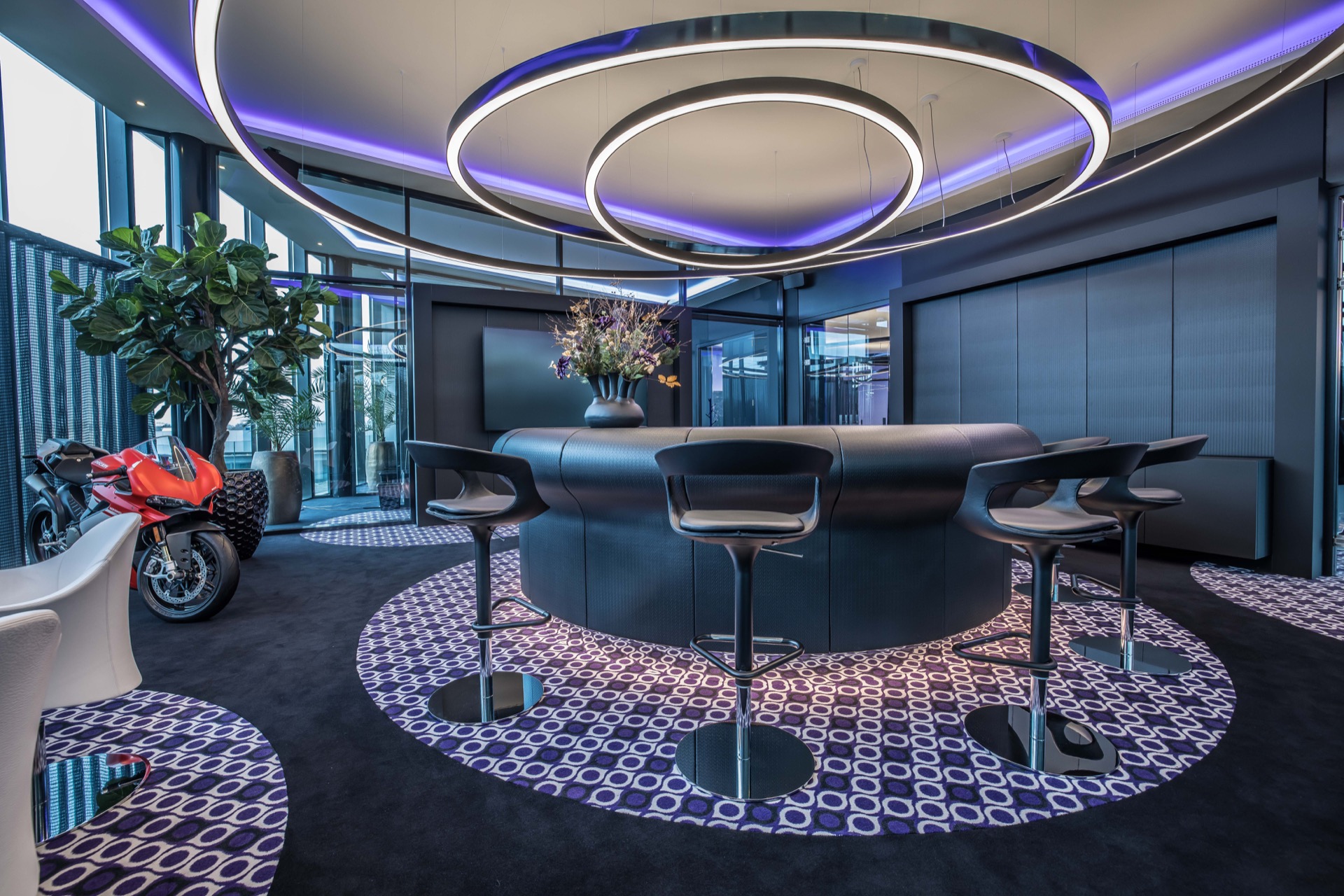 High-end bar - HOOG.design - Exclusive living inspiration