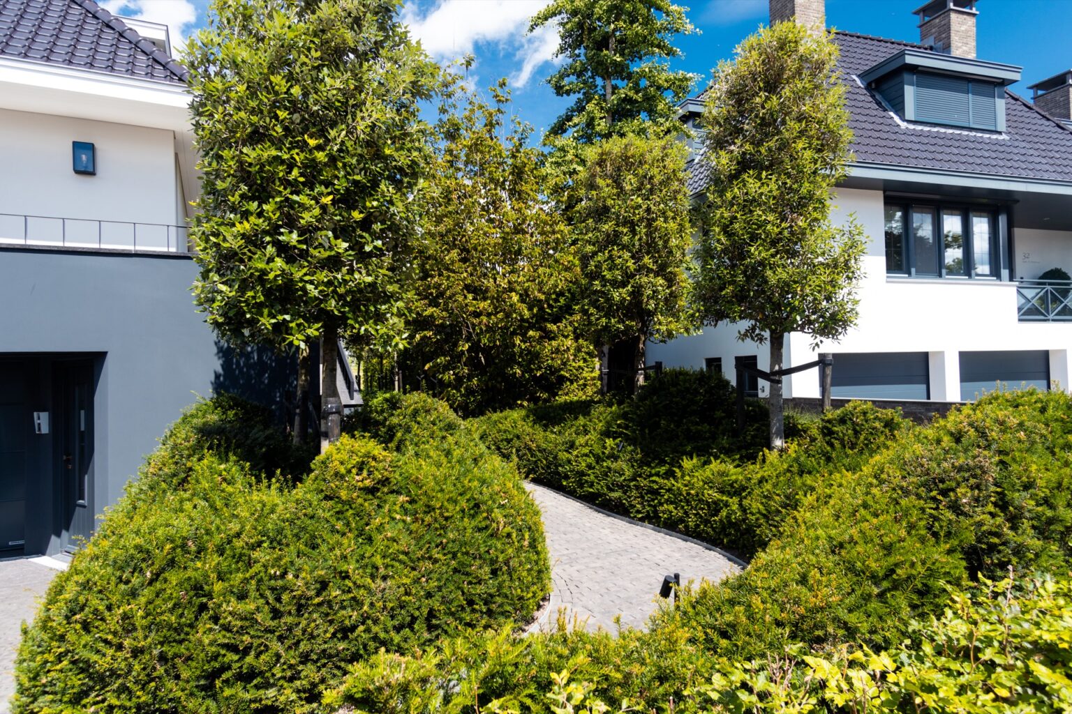 Garden with height differences - HOOG.design - Exclusive living inspiration