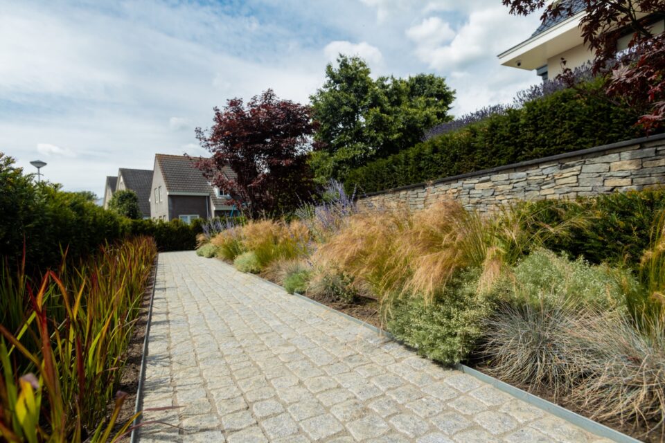 Garden with height differences - HOOG.design - Exclusive living inspiration