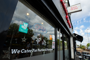 Indian Aroma: Indian Restaurant in Ilford, London