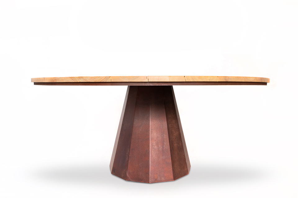 SPICA | Corten table by TrackDesign