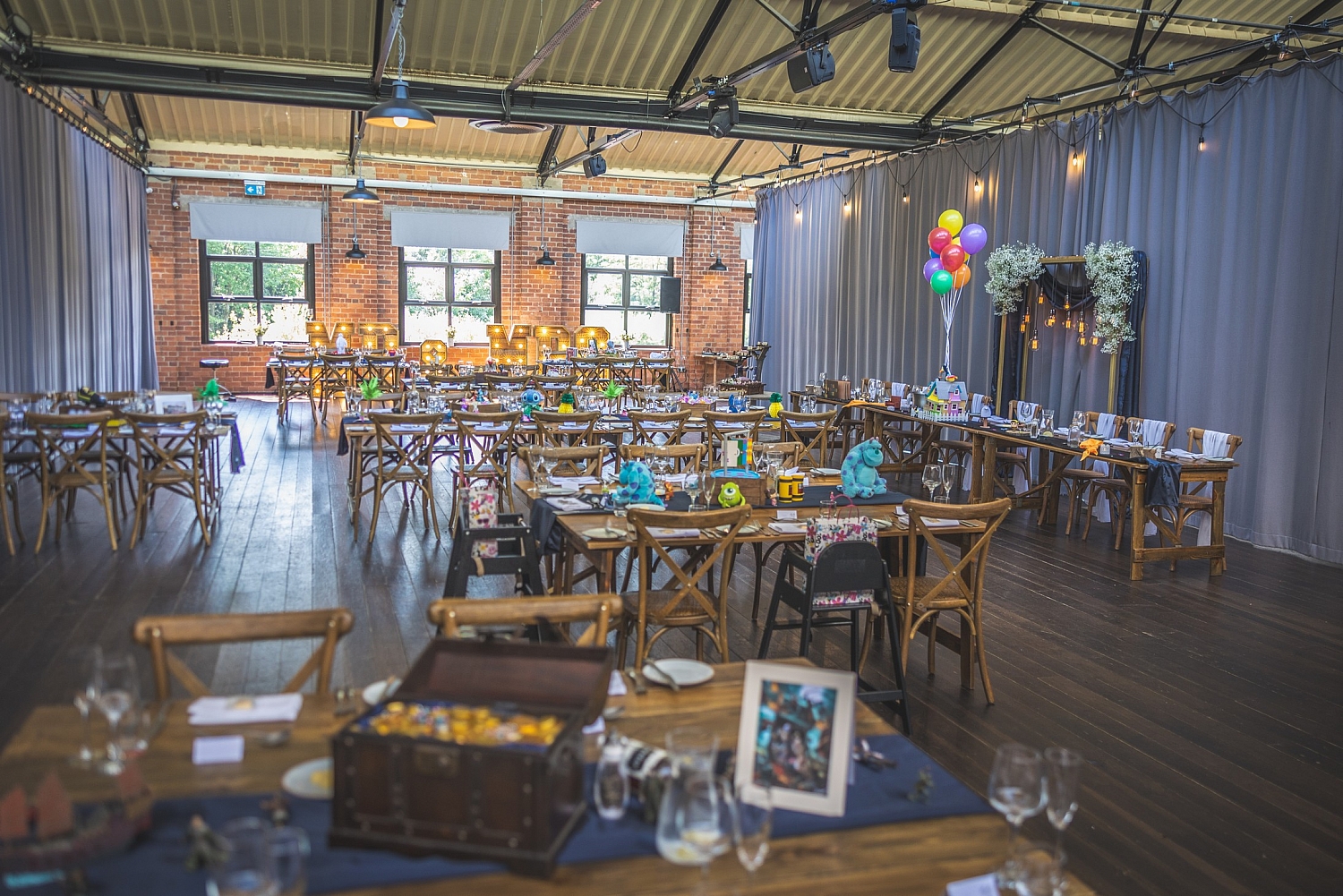 Lee Call - Mr & Mrs Sale - Weddings - Customer Galleries