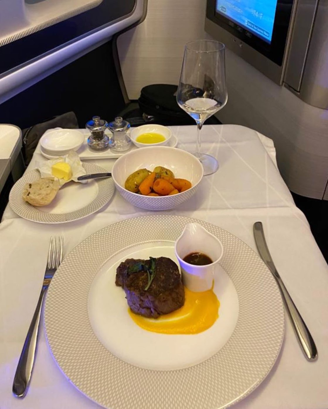 The wonderful world of airplane food - BoardingGroup.One