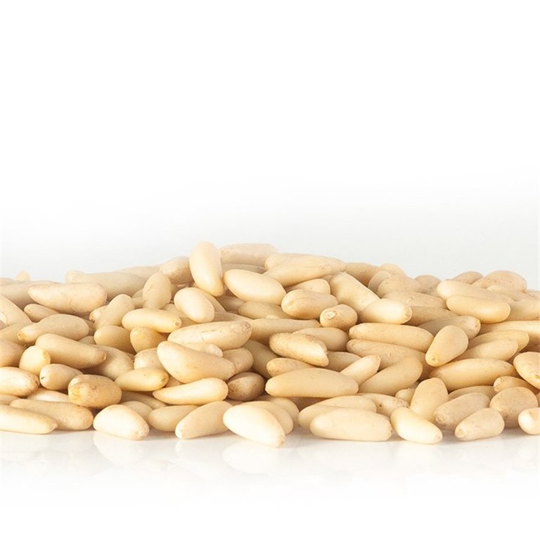Piñones de Frutos secos del Carmen | mentta.com