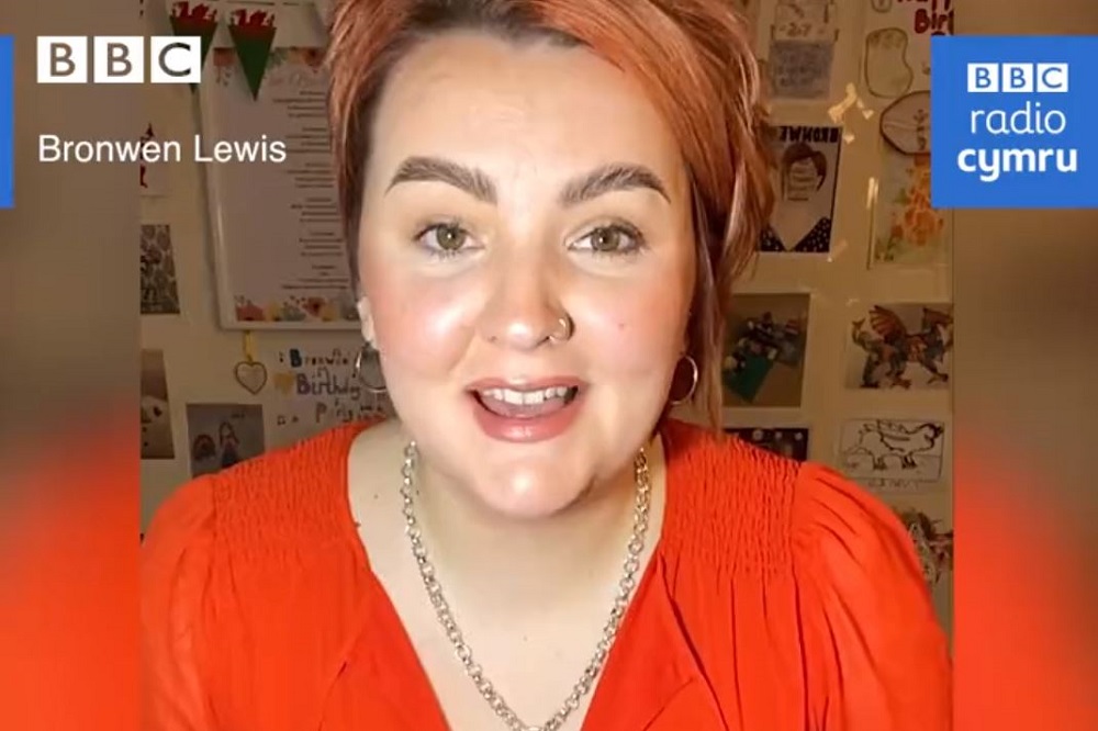 Watch: Let Bronwen sooth your Six Nations woes with her latest offering