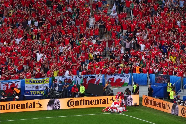 You love us: The romance between the Red Wall and the men in red