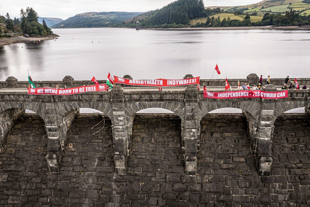 7,000 demand Senedd has full control of Welsh water as protests take ...