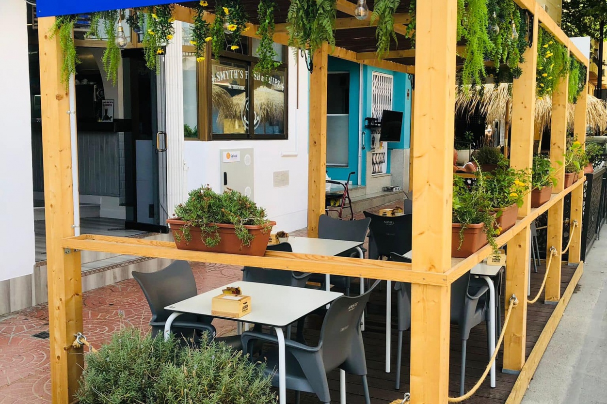 Fish & Chips Calpe: Why Customers Love Smyth's Restaurant & Takeaway ...