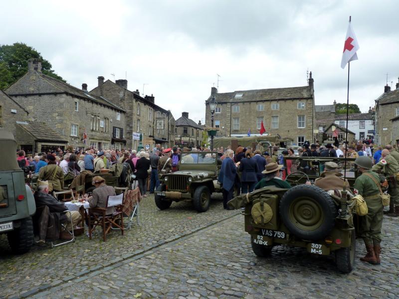 Grab A Slice Of 1940s Action Along With Your NAAFI Tea
