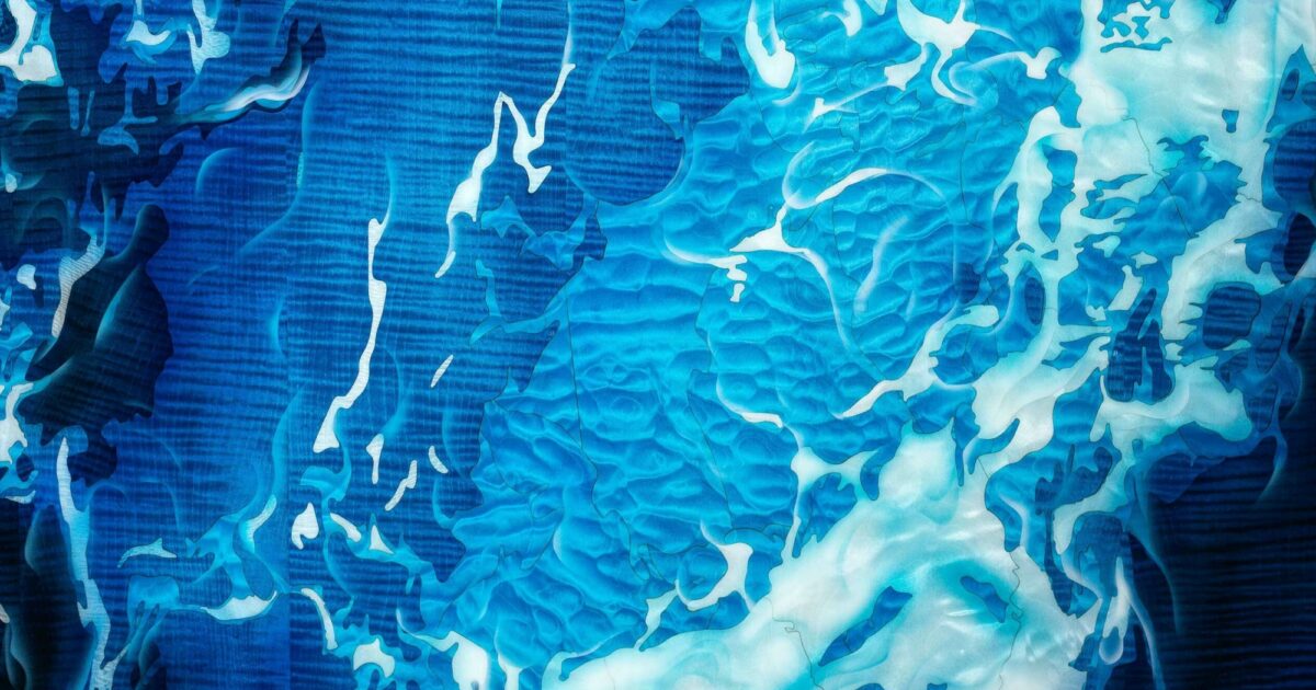 Pacific Tide Art Screen - Silverlining