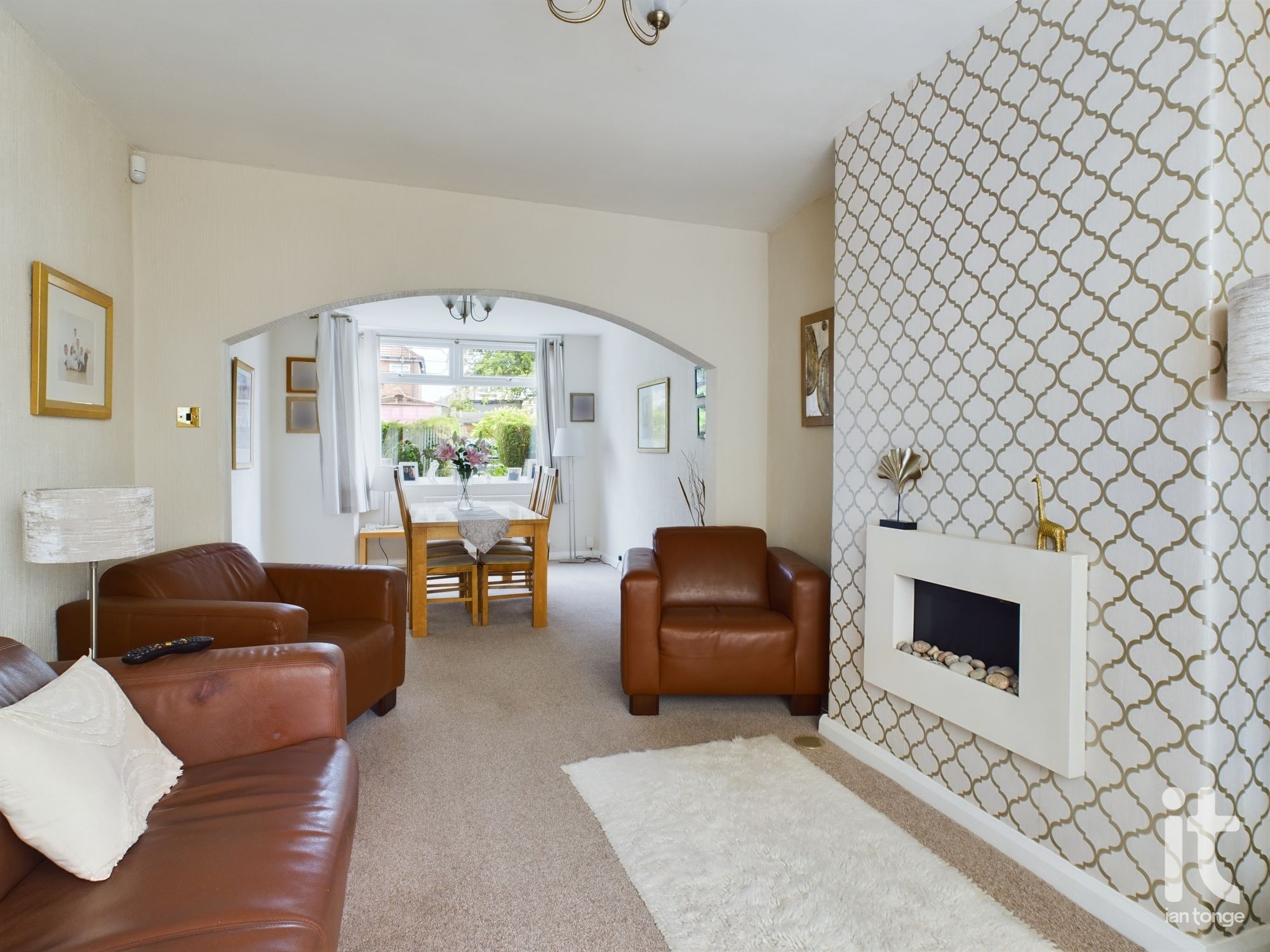 Sylvester Avenue, Offerton, Stockport, SK2 6DJ - 3 bedroom semi ...