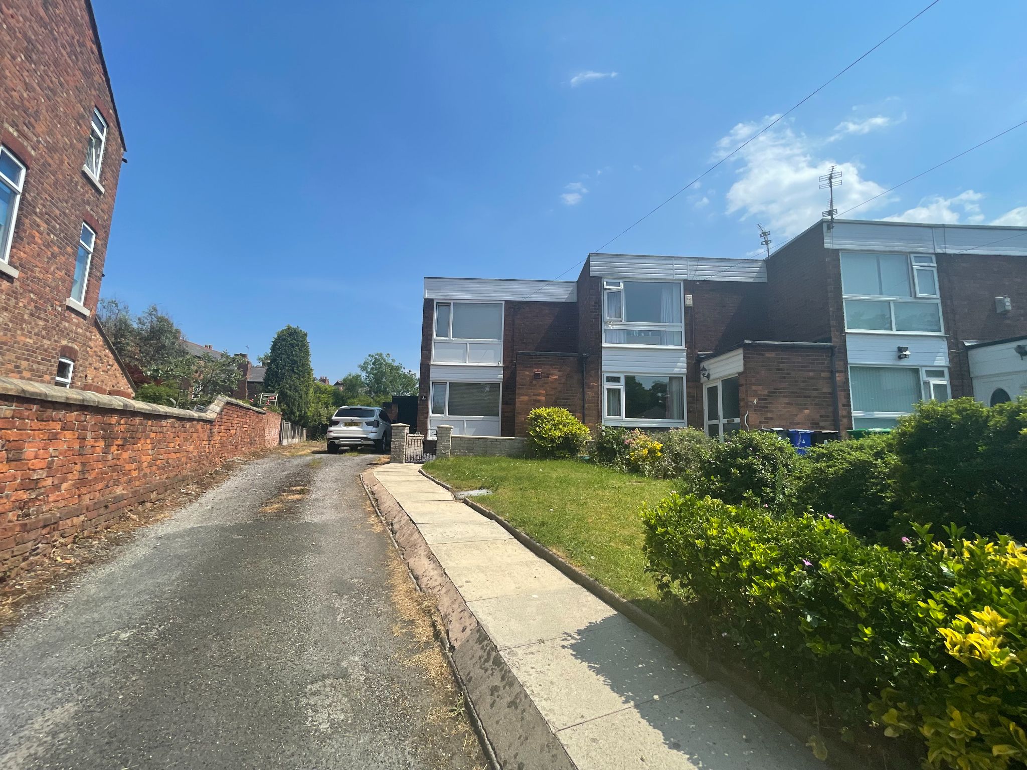 Properties for sale, or to let, page 1 - Bergins Estate Agents