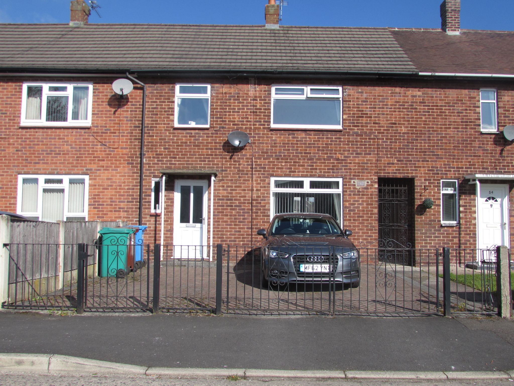 3 Bedroom Mid Terraced House For Sale in 56 Foxfield Road, Manchester ...