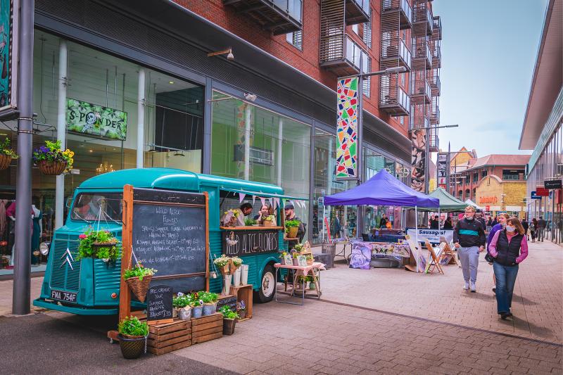 Whats on - Love Walton