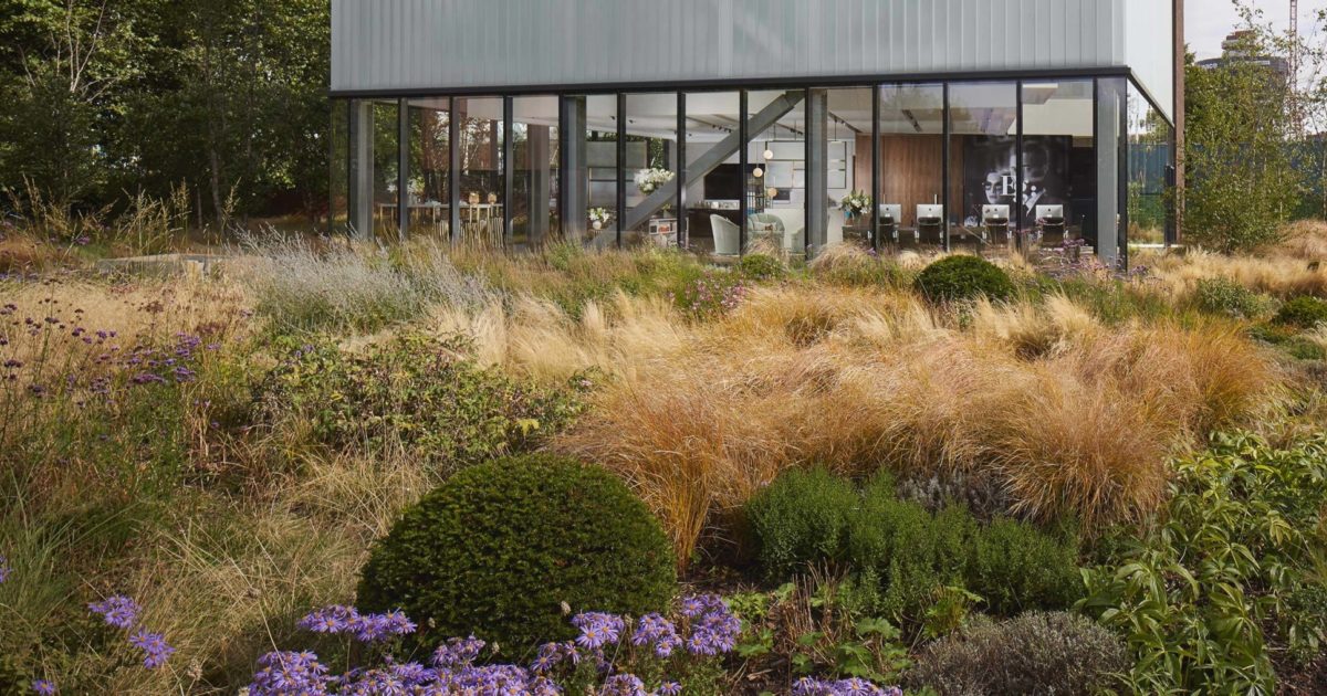 Embassy Gardens, Amos & Amos | Viaduct Furniture