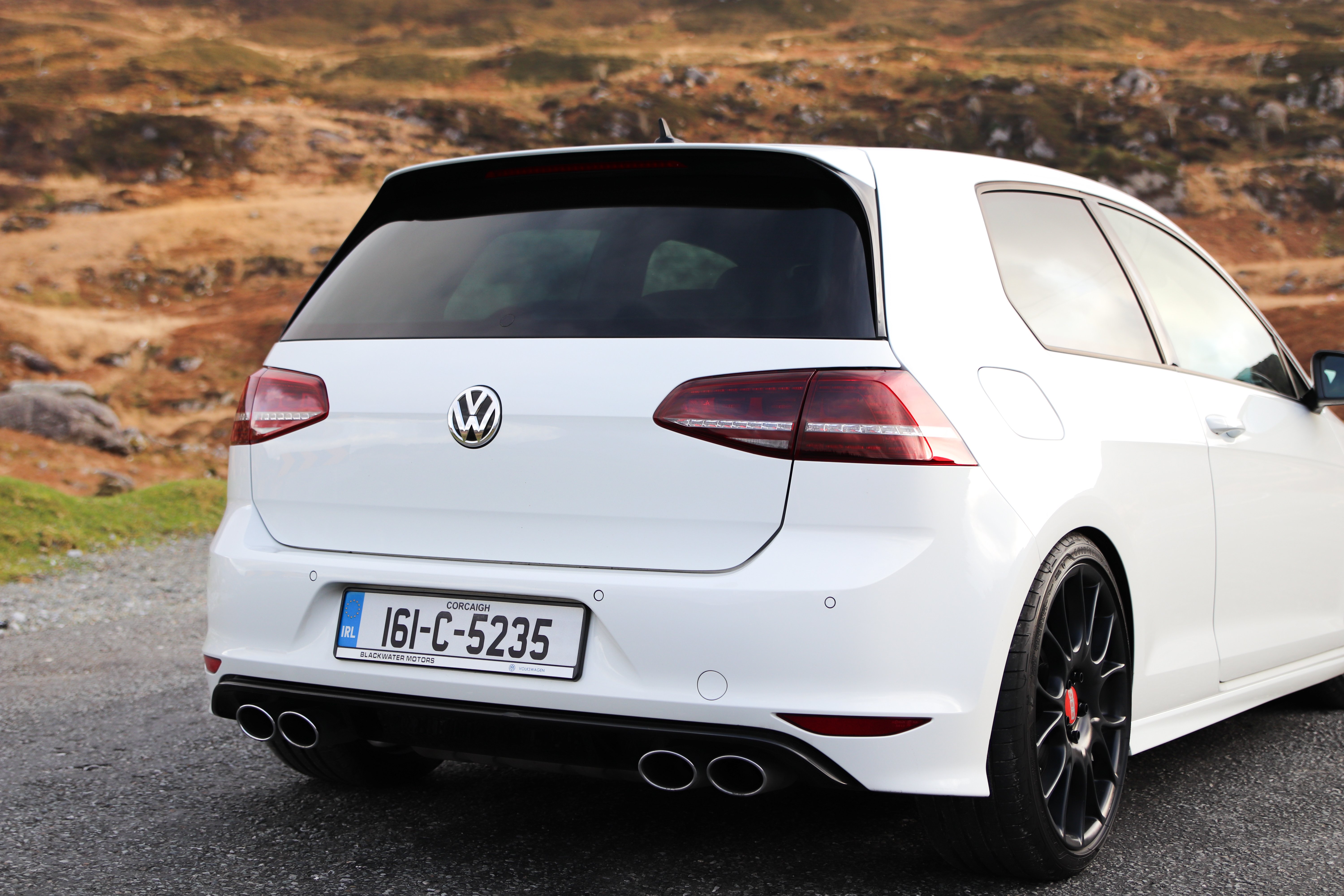 Donal's Pure White Mk7 Golf R - Page 4 - 7R Members Rides - VWROC - VW ...